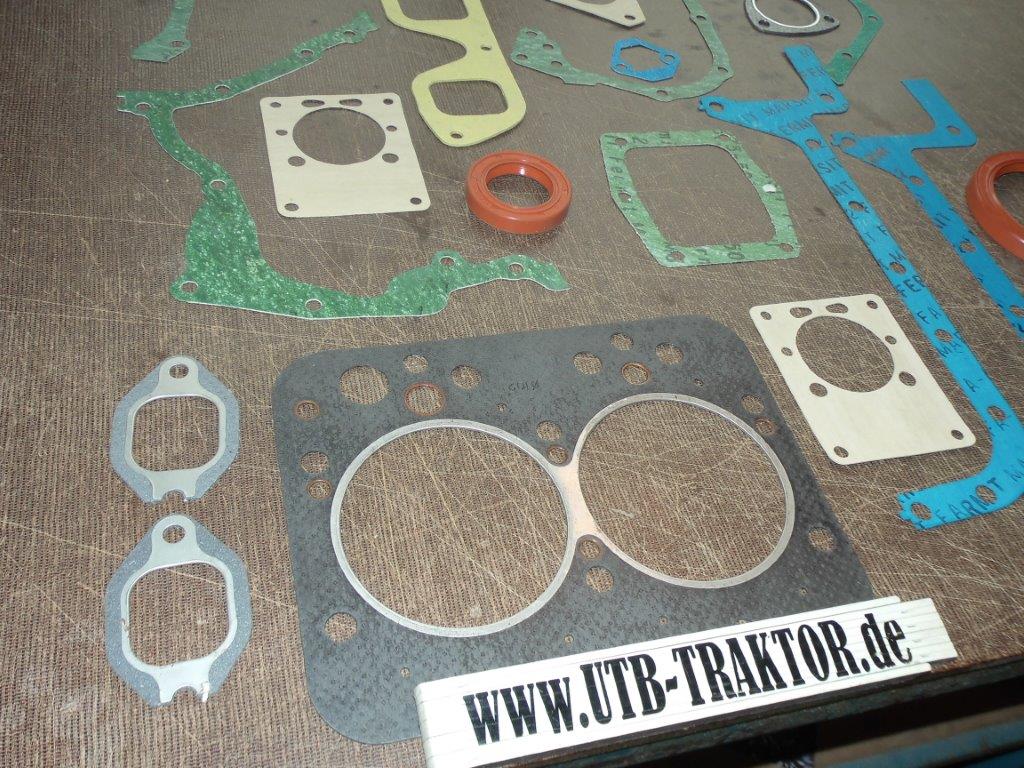 www.utb-traktor.de - Dichtsatz Motor UTB 300 302 D111 95 mm 19 Teile